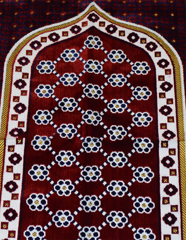 Hana Prayer Rug Burgundy - Treasure of Morocco